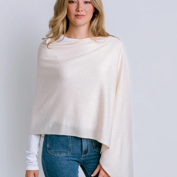 Kerisma | Accessories | Nwt Kerisma Eden Lightweight Knit Poncho In ...